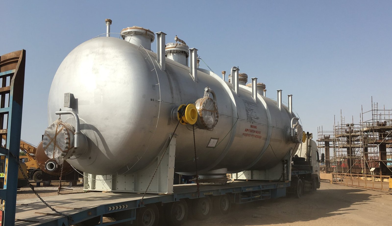 Heavy Loads Transport : We help move your heavy Equipment